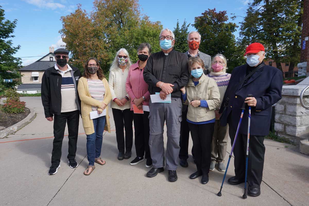 Church holds drive-by farewell - The Toronto Anglican