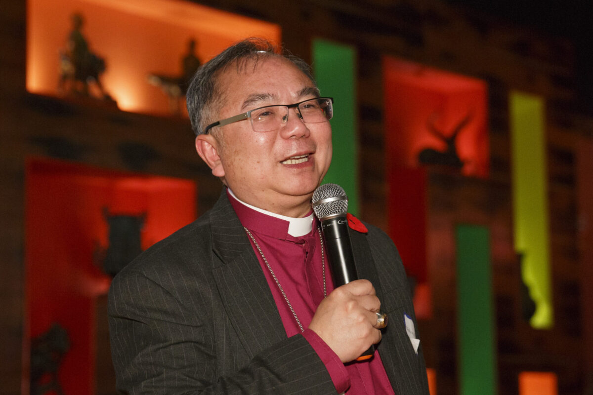 Bishop Yu celebrated at joyous dinner - The Toronto Anglican
