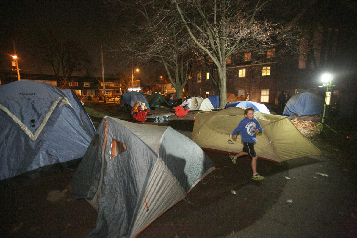 Sleepover at church raises funds for refugees - The Toronto Anglican